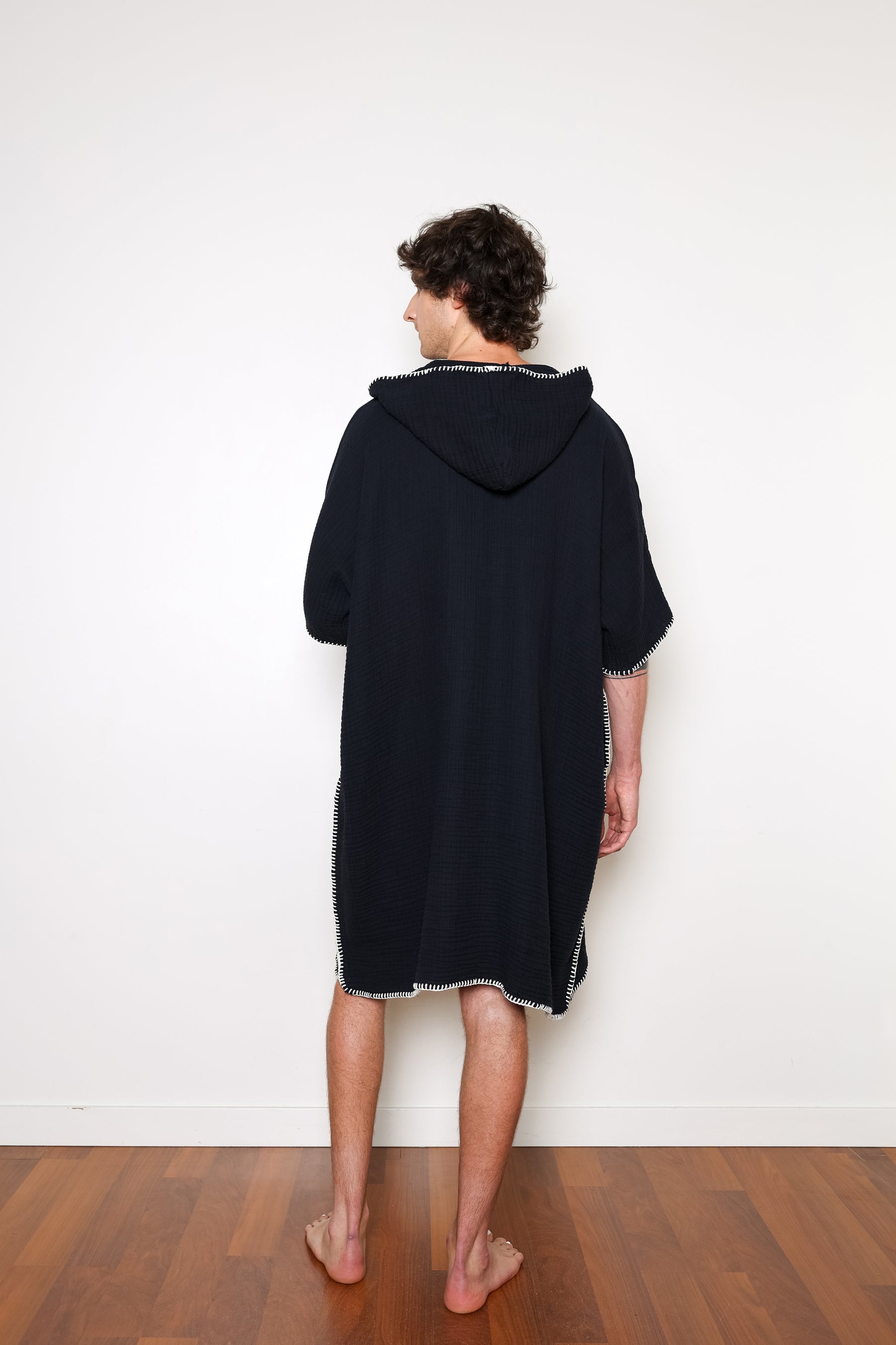 THE COCOON Men's Muslin Surf Poncho – Tofino Towel Co.