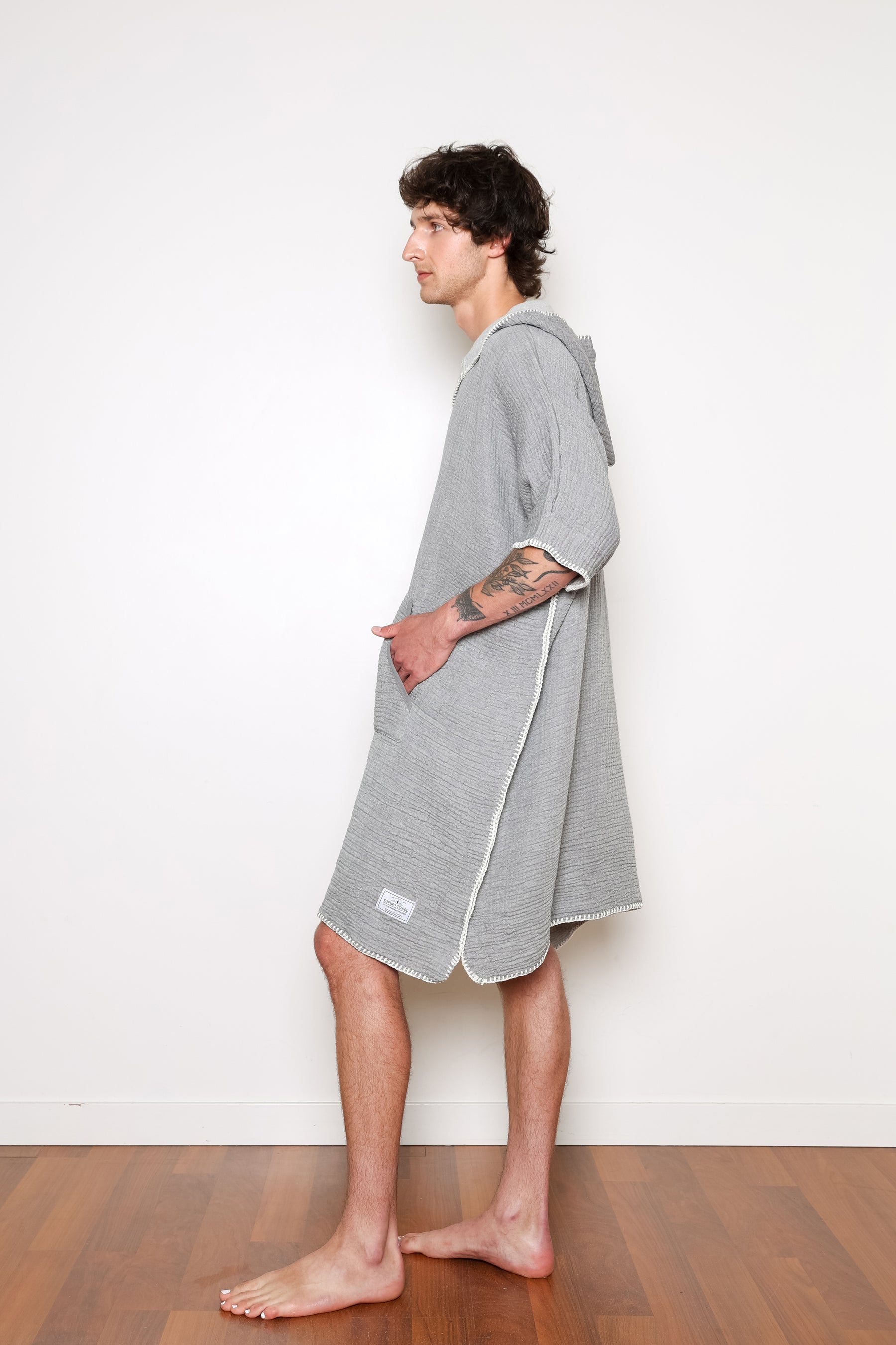 THE COCOON | Men's Muslin Surf Poncho – Tofino Towel Co.