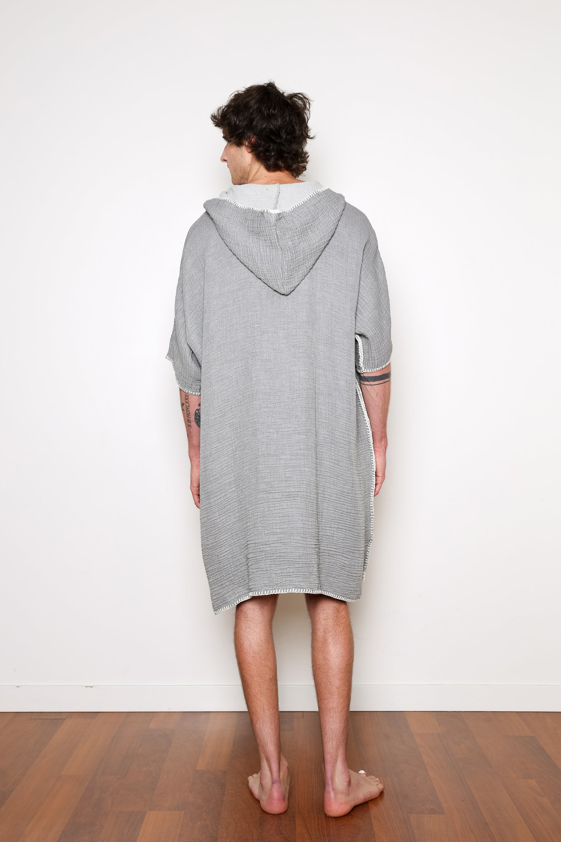 THE COCOON | Men's Muslin Surf Poncho – Tofino Towel Co.